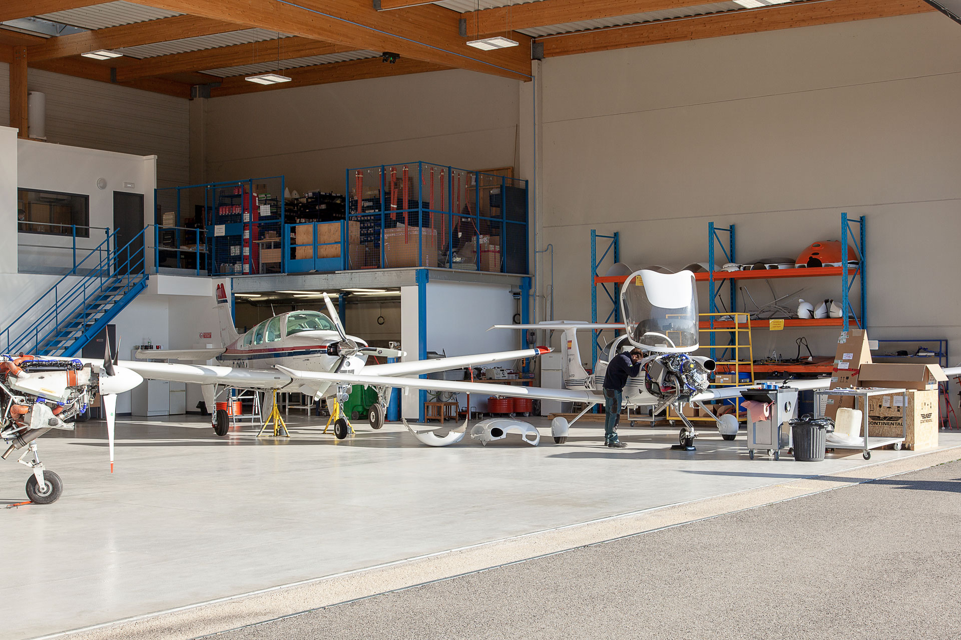 Maintenance de votre avion par ATA by Pelletier | Avignon - France
